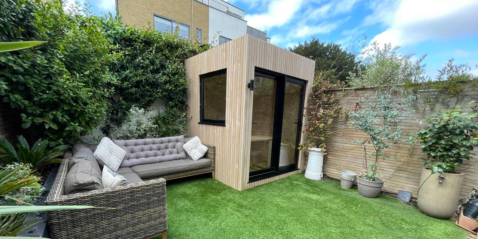 Micro Office Pod | Spacecraft Garden Rooms